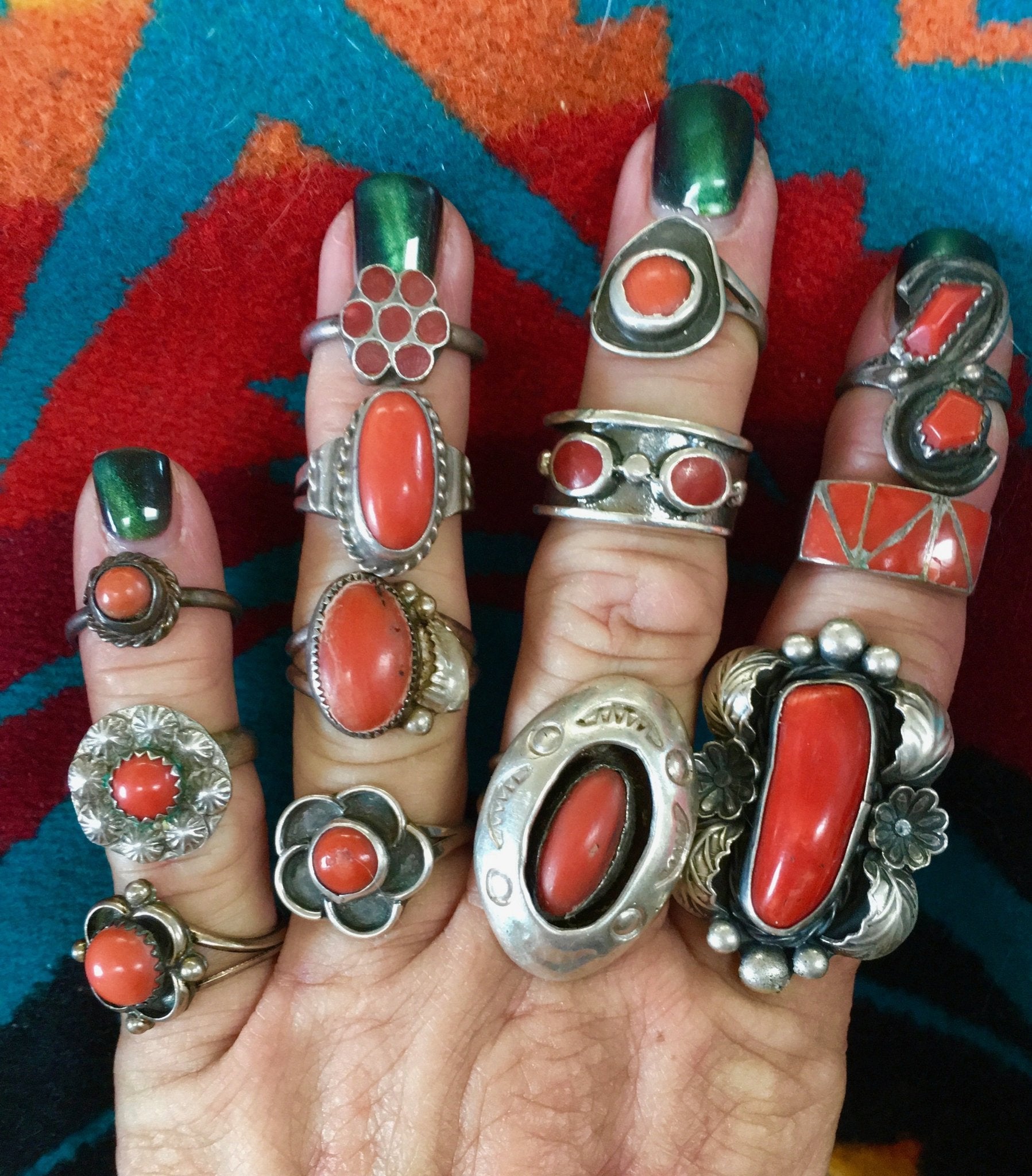 Damn. Ugly Hands. – Yourgreatfinds